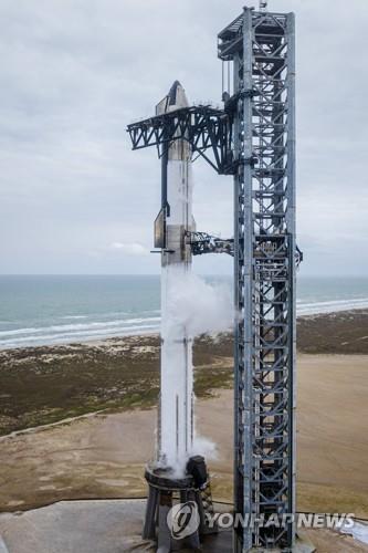 스페이스X 달·화성 우주선 '스타십' 첫 궤도비행 '초읽기' | 연합뉴스