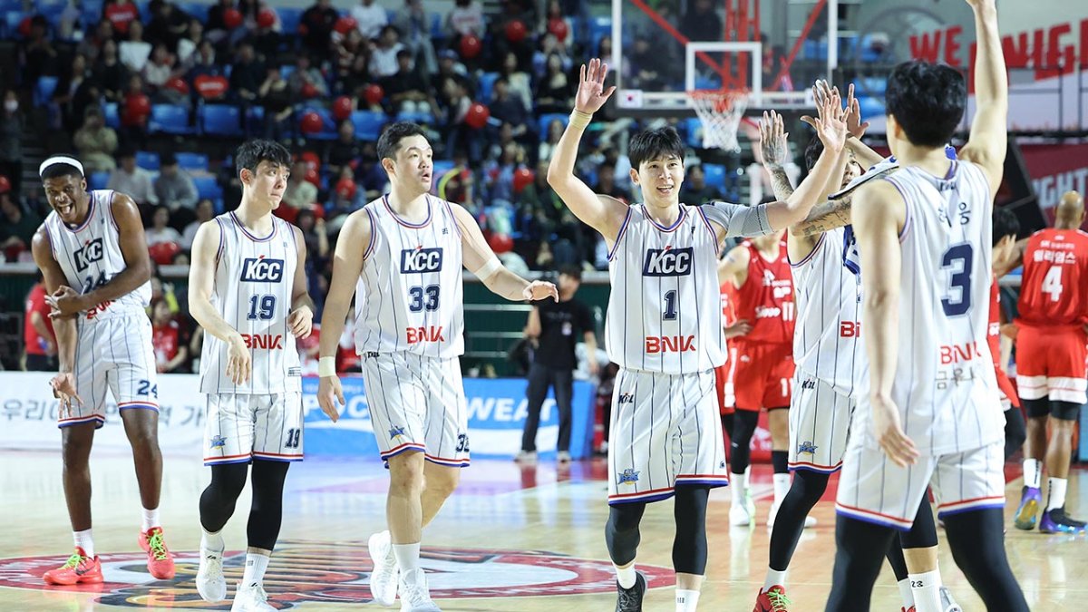 PO 1차전 먼저 웃은 KCC…4강행 확률 92% | 연합뉴스