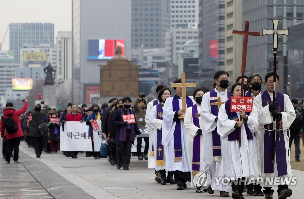 "묵은 땅 갈아엎고 국민주권시대 열어야"…NCCK 시국기도회 | 연합뉴스
