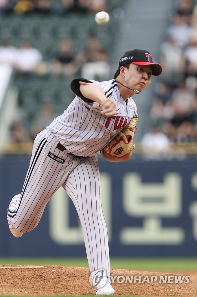 Baseball: Kia Tigers vs. LG Twins | Yonhap News Agency