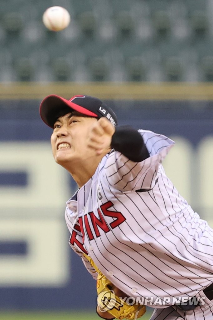 Baseball: Kia Tigers vs. LG Twins | Yonhap News Agency
