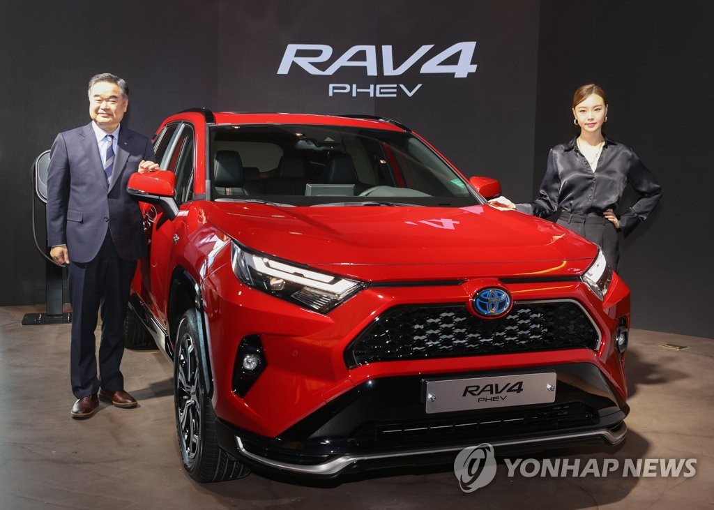 トヨタ「RAV4」PHVモデル発売 | 聯合ニュース