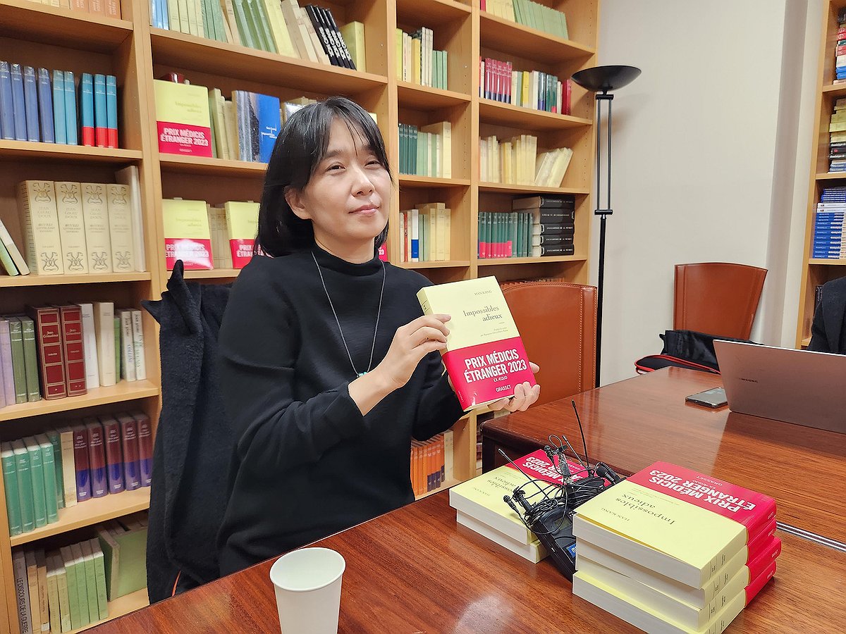 (4e LD) Han Kang remporte le prix Nobel de littérature 2024 | AGENCE DE PRESSE YONHAP