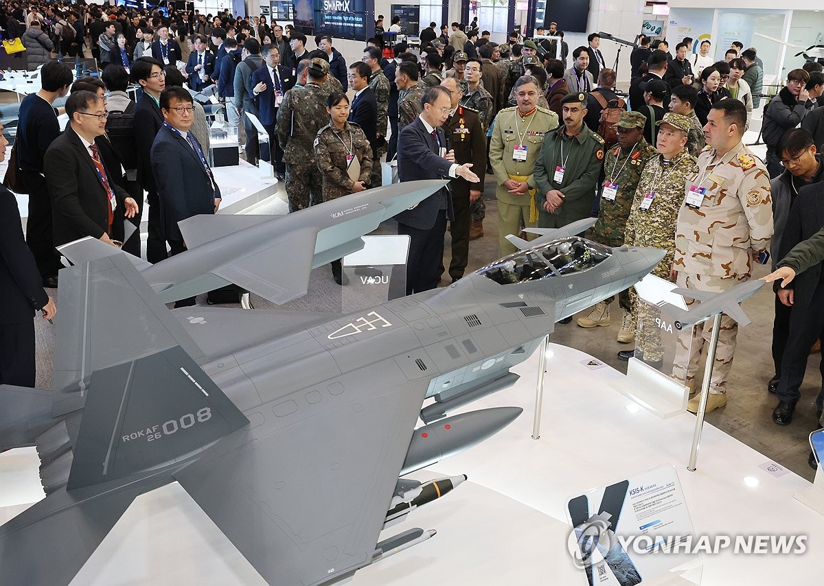 외국군 관계자도 관심 보이는 DSK 2025 | 연합뉴스