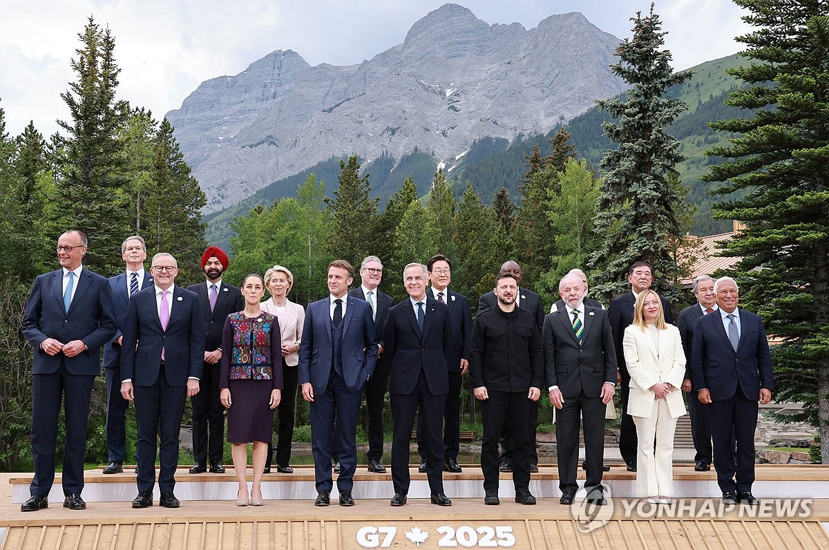 S. Korean president at G7 summit | Yonhap News Agency